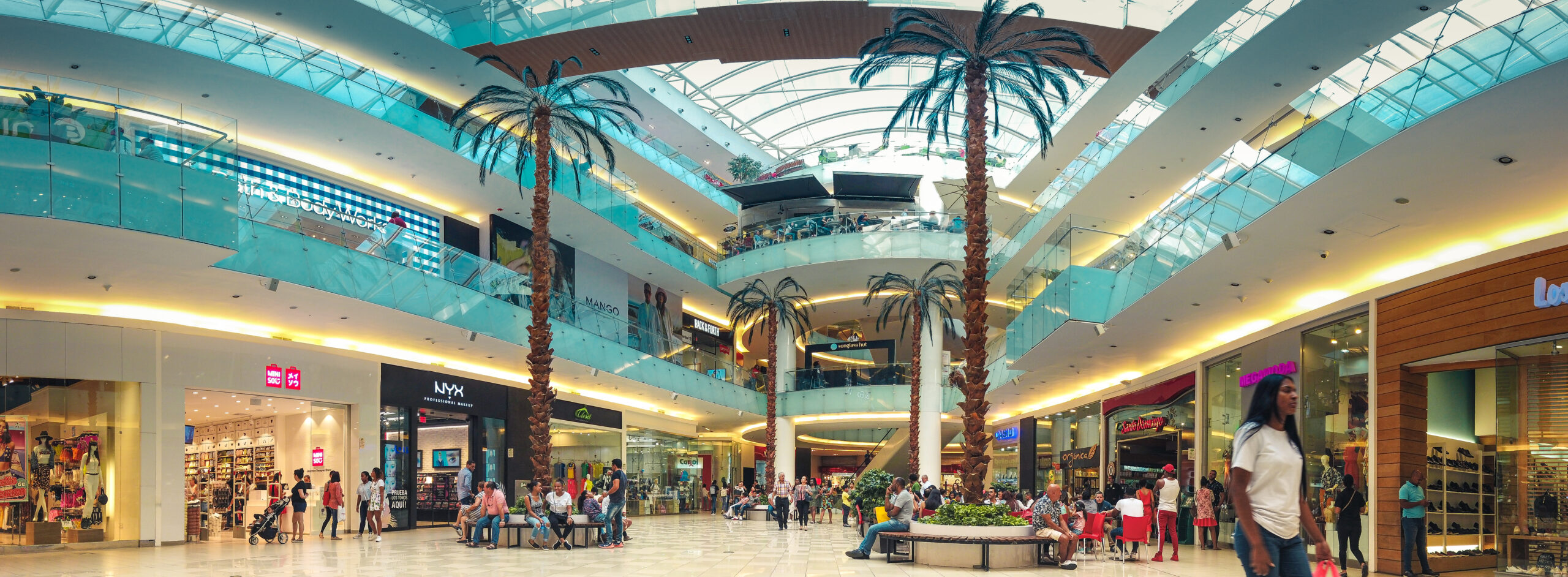 Agora Mall Santo Domingo | Primer Mall LEED en RD | Transfertec Ing.